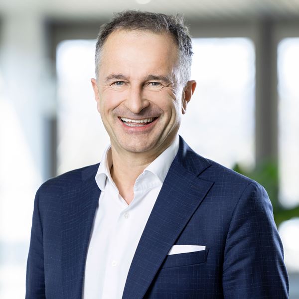 Geschäftsleitung | iba Büromaterial: günstiger Bürobedarf online bestellen